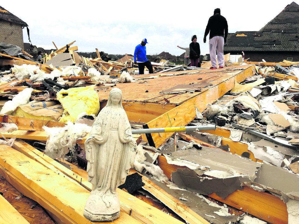 5 dead after tornado, flooding from central U.S. storms – Aruba Today