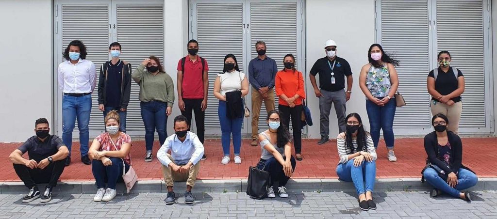 Field trip of the SISSTEM students of the University of Aruba at the ...
