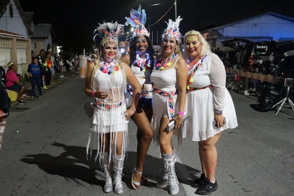 San Nicolas illuminated with the magic of Lighting Parade of Carnival ...