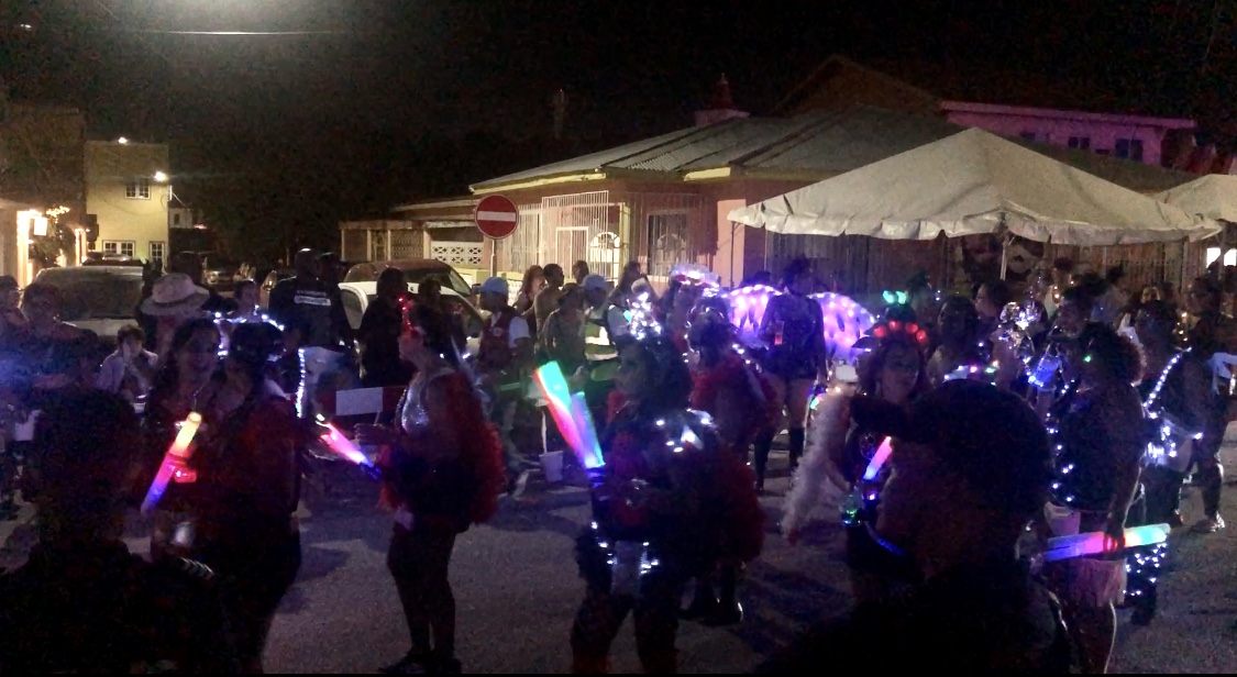 San Nicolas Shines During the Light Parade – Aruba Today