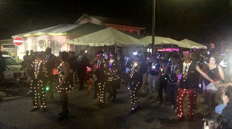 San Nicolas Shines During the Light Parade – Aruba Today