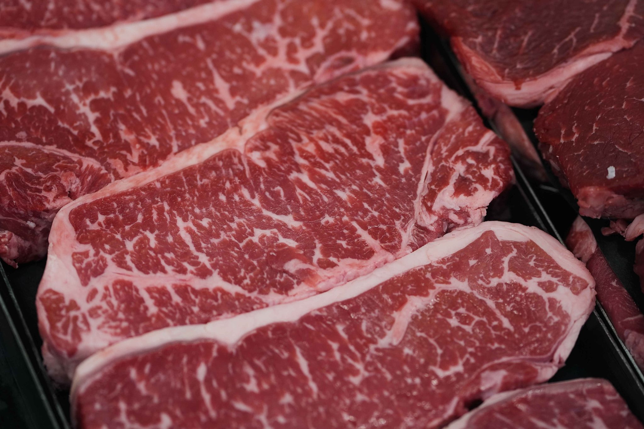 New diet guidelines say to double up on protein, but nutrition experts ...